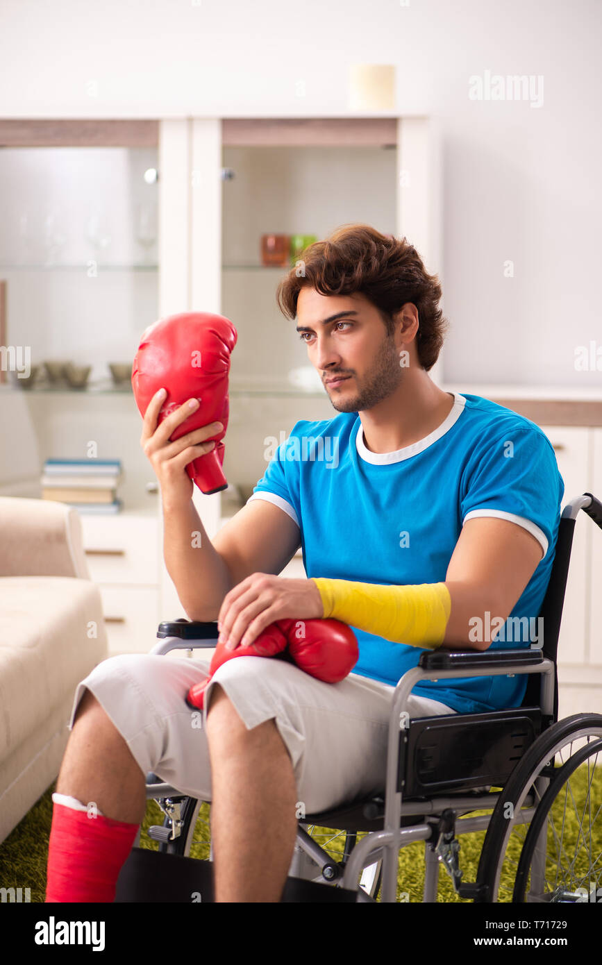 Injured man recovering from his injury Stock Photo - Alamy