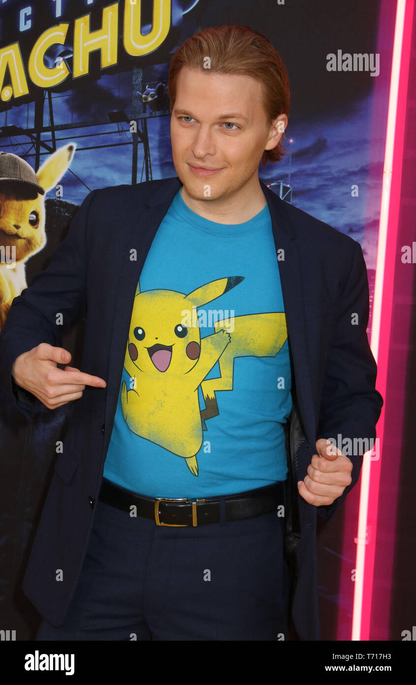 May 2, 2019 - New York City, New York, U.S. - RONAN FARROW attends the ...