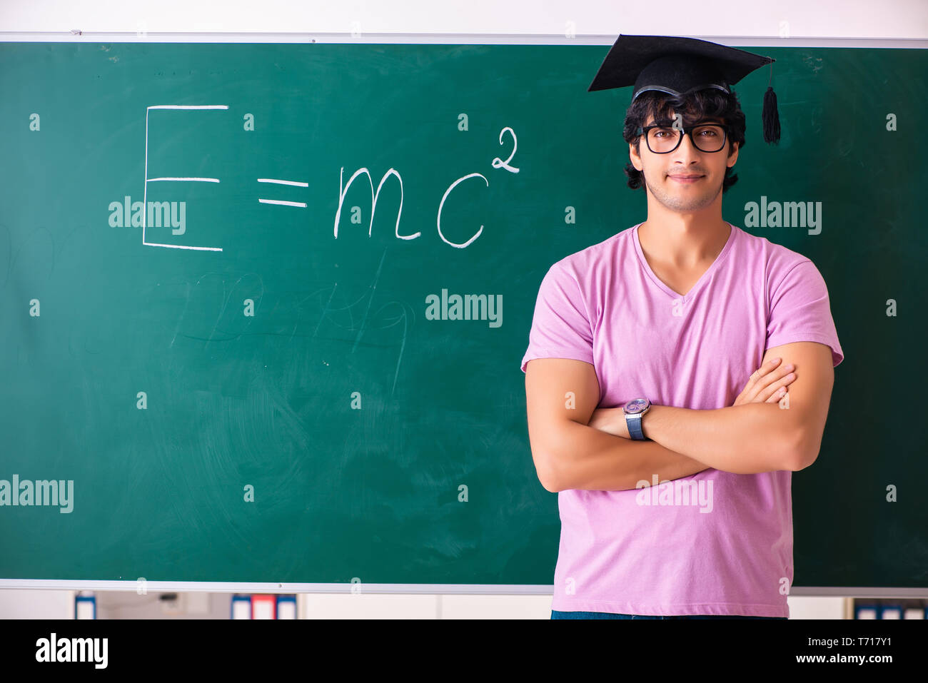 Scientist graduation diploma hi-res stock photography and images - Alamy