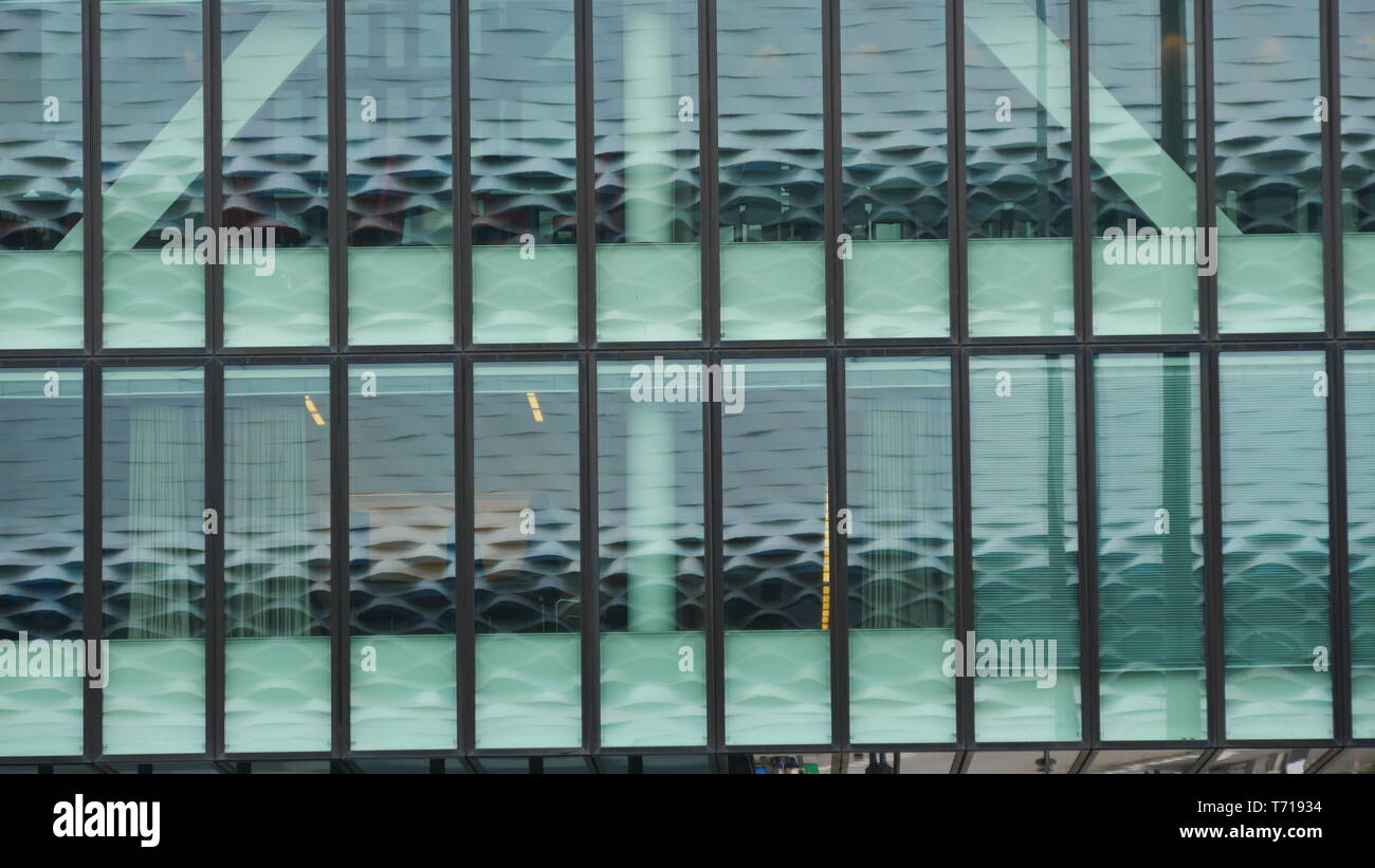 A reflection of a modern building Stock Photo - Alamy