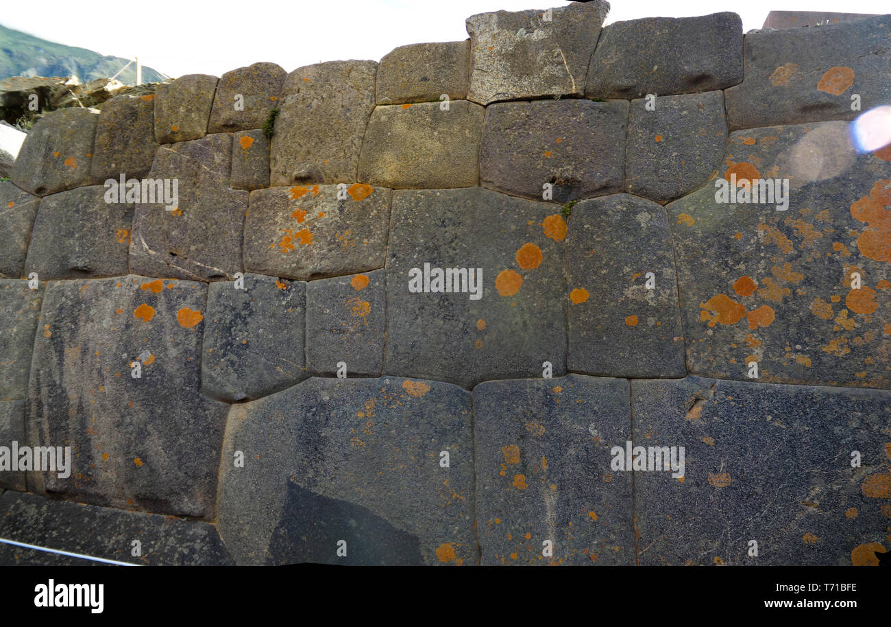 Polygonal masonry hi-res stock photography and images - Alamy