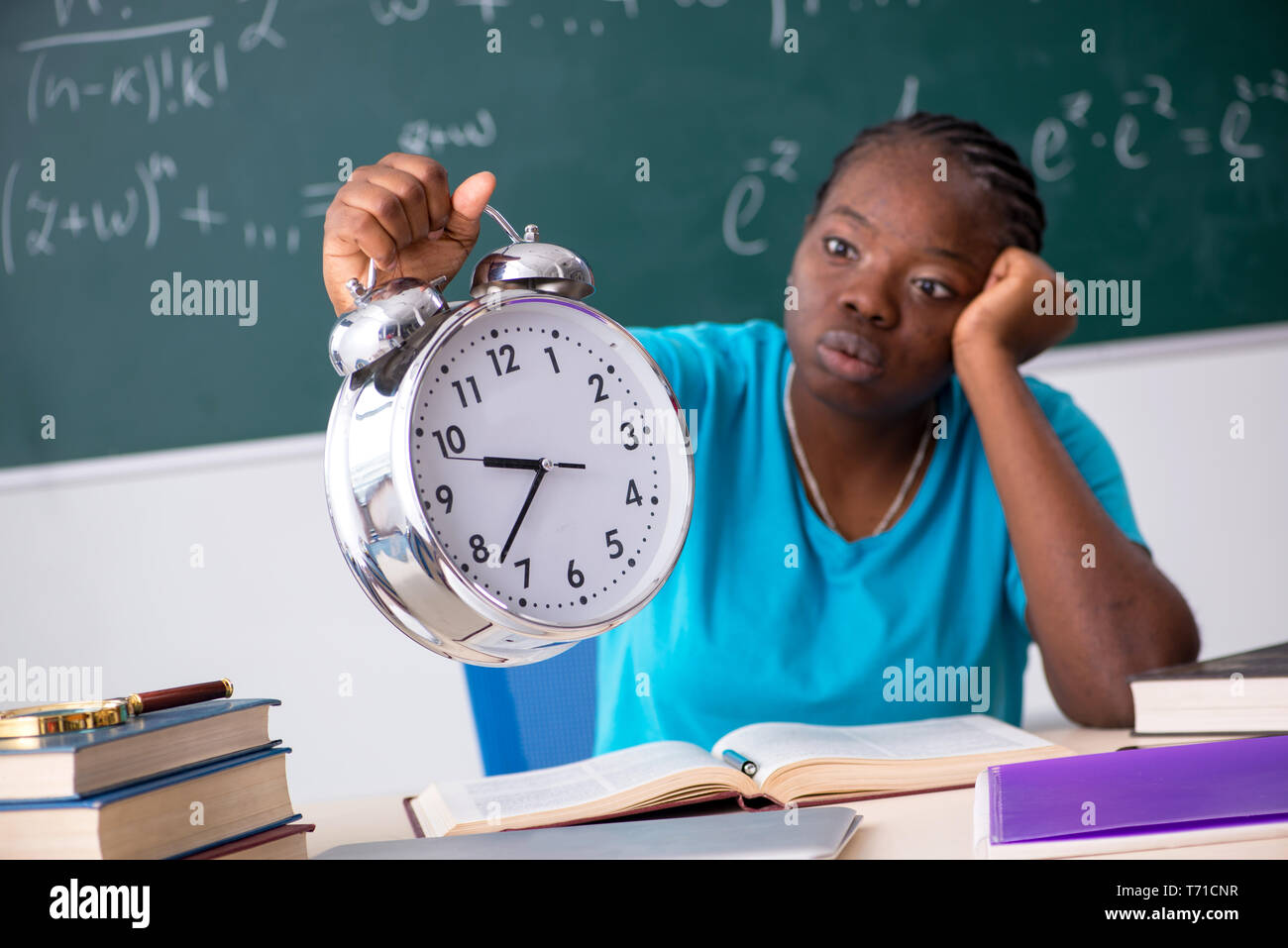 Black female in math class hi-res stock photography and images - Alamy