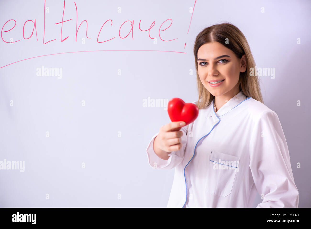 Doctor trainee standing in hi-res stock photography and images - Alamy