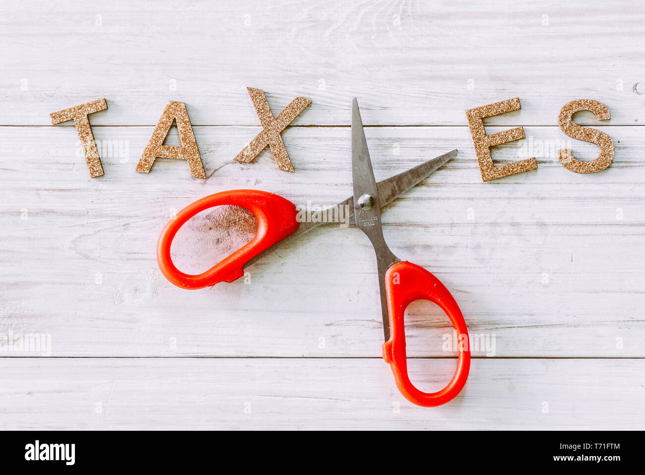 Pay scissors hi-res stock photography and images - Alamy