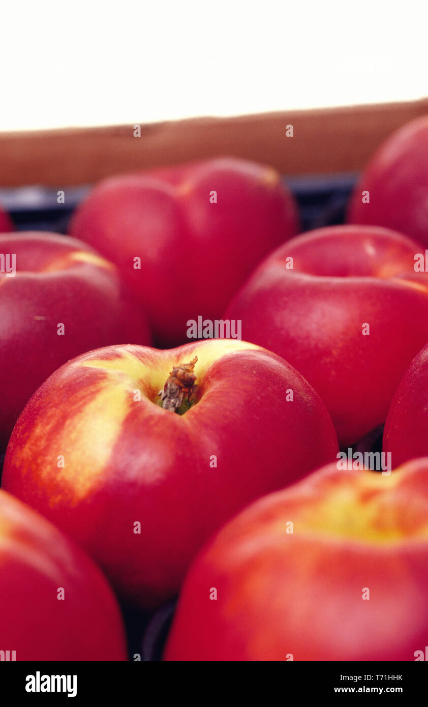 natural fresh apple picture Stock Photo - Alamy