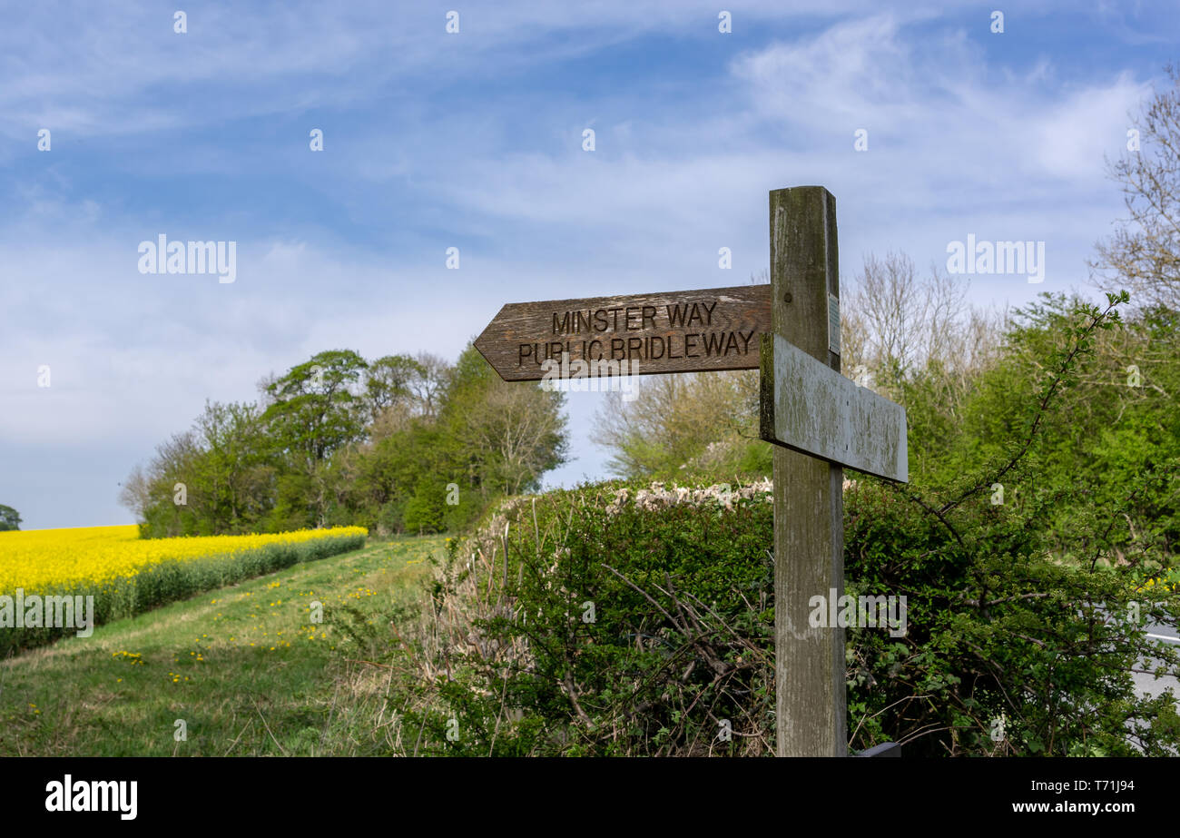 Minster Way sign in the Yorkshire Wolds Stock Photo - Alamy