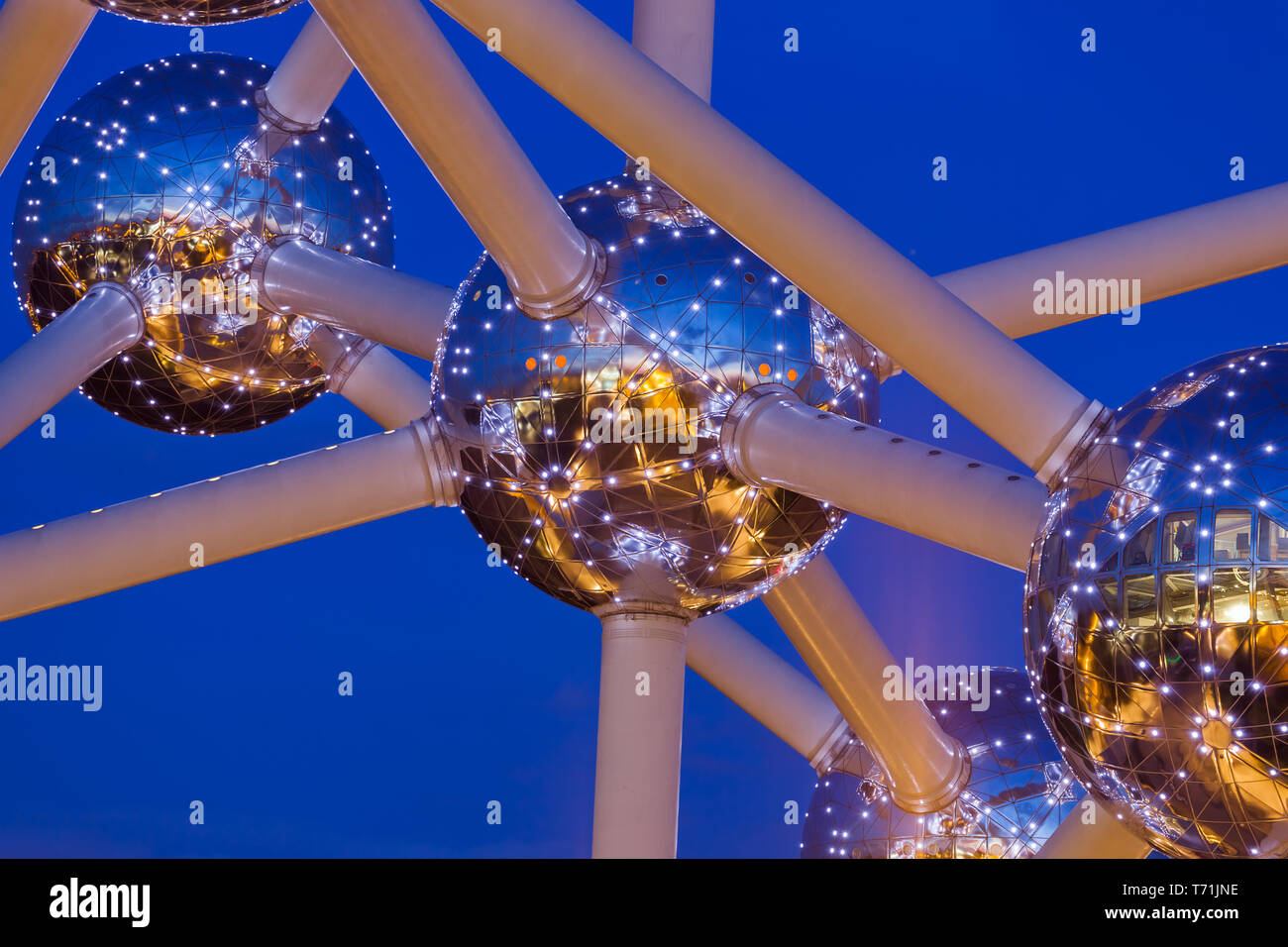 Atomium monument in Brussels Belgium Stock Photo - Alamy