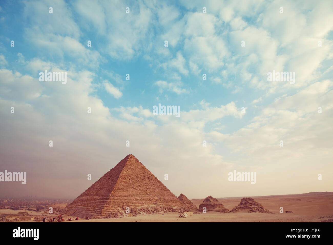 Bucket pyramid hi-res stock photography and images - Alamy