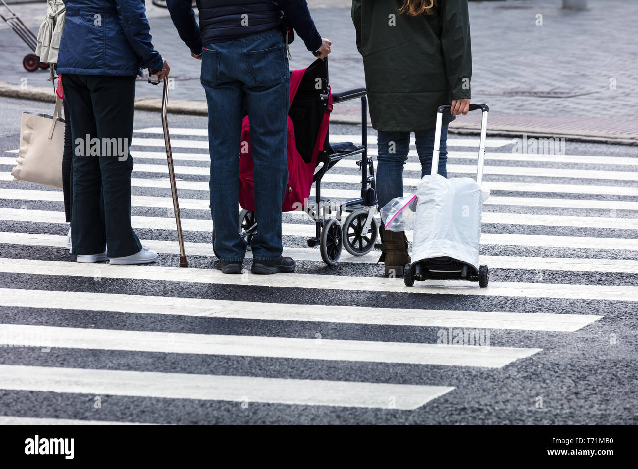Handicapped crossing hi-res stock photography and images - Alamy