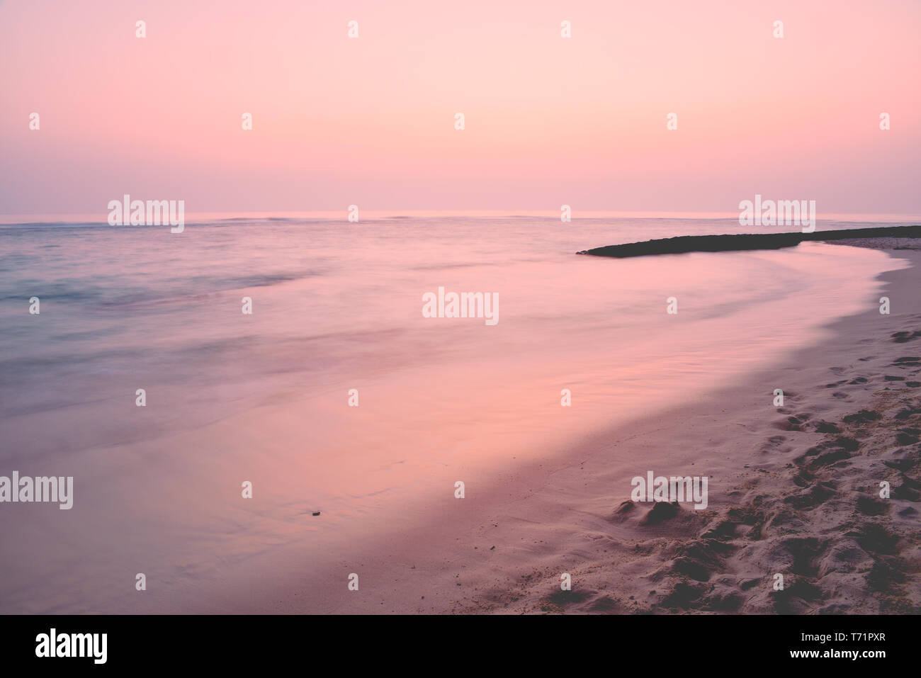 Indian ocean beach dawn hi-res stock photography and images - Alamy