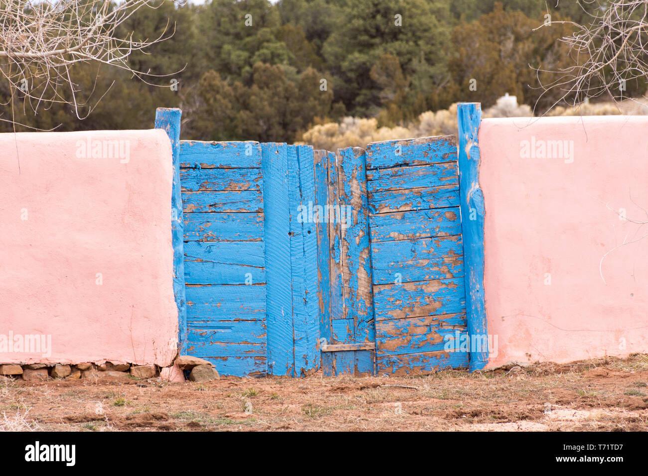 Pink gates hi-res stock photography and images - Alamy