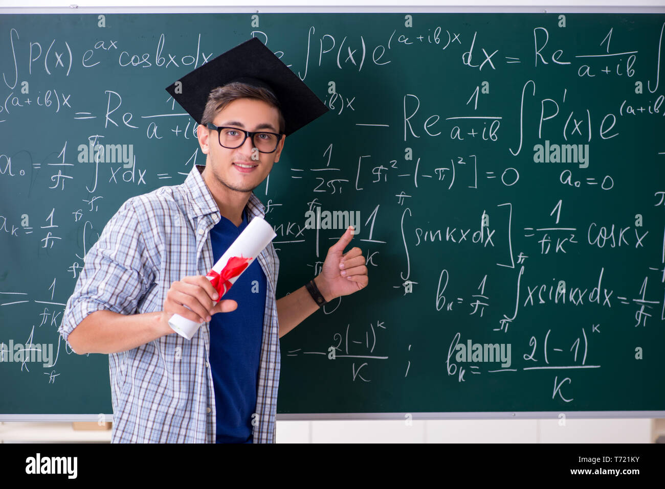 School teacher mortar board classroom hi-res stock photography and ...