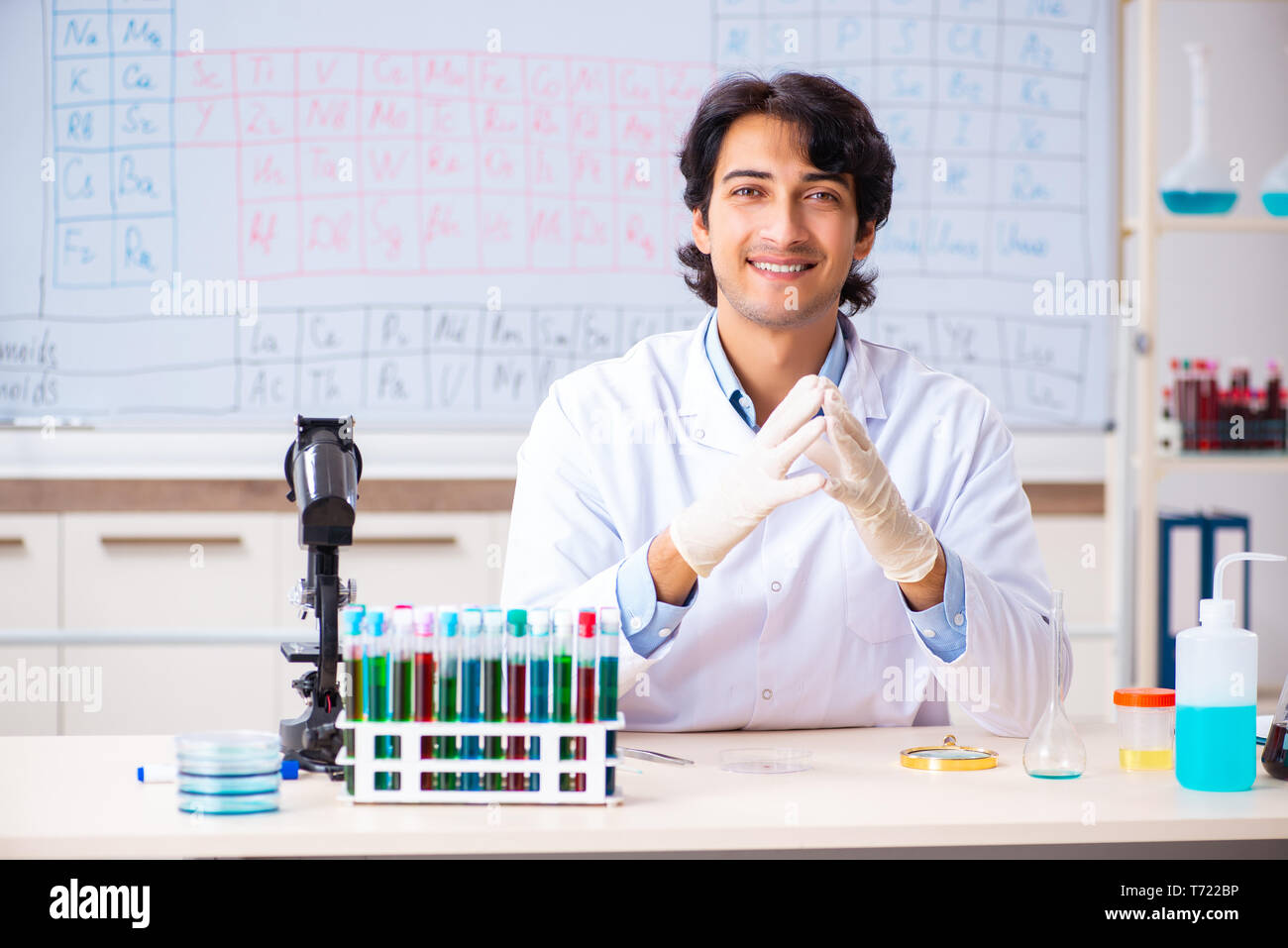 Lab pharm hi-res stock photography and images - Alamy