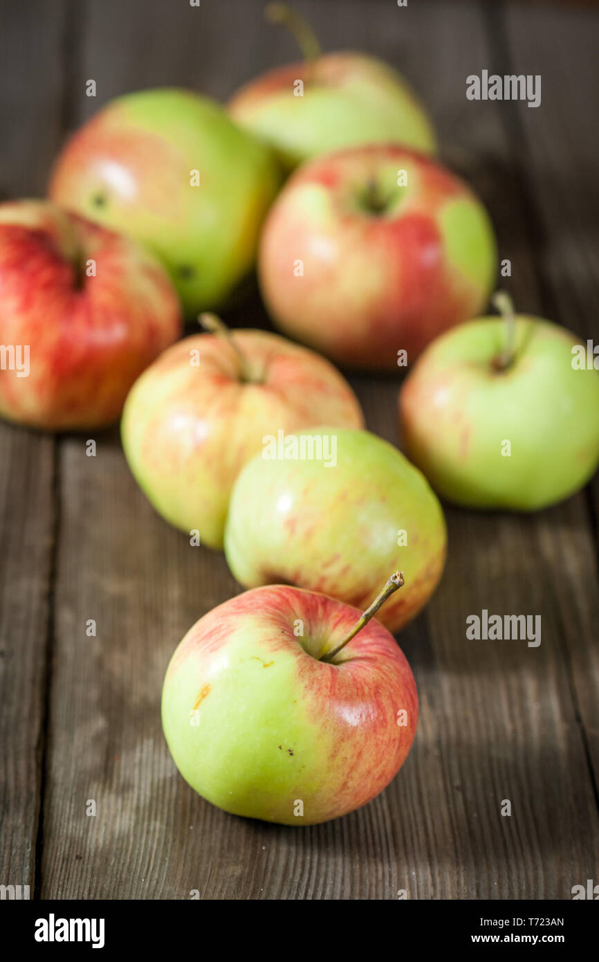 Apples fresh texture hi-res stock photography and images - Alamy