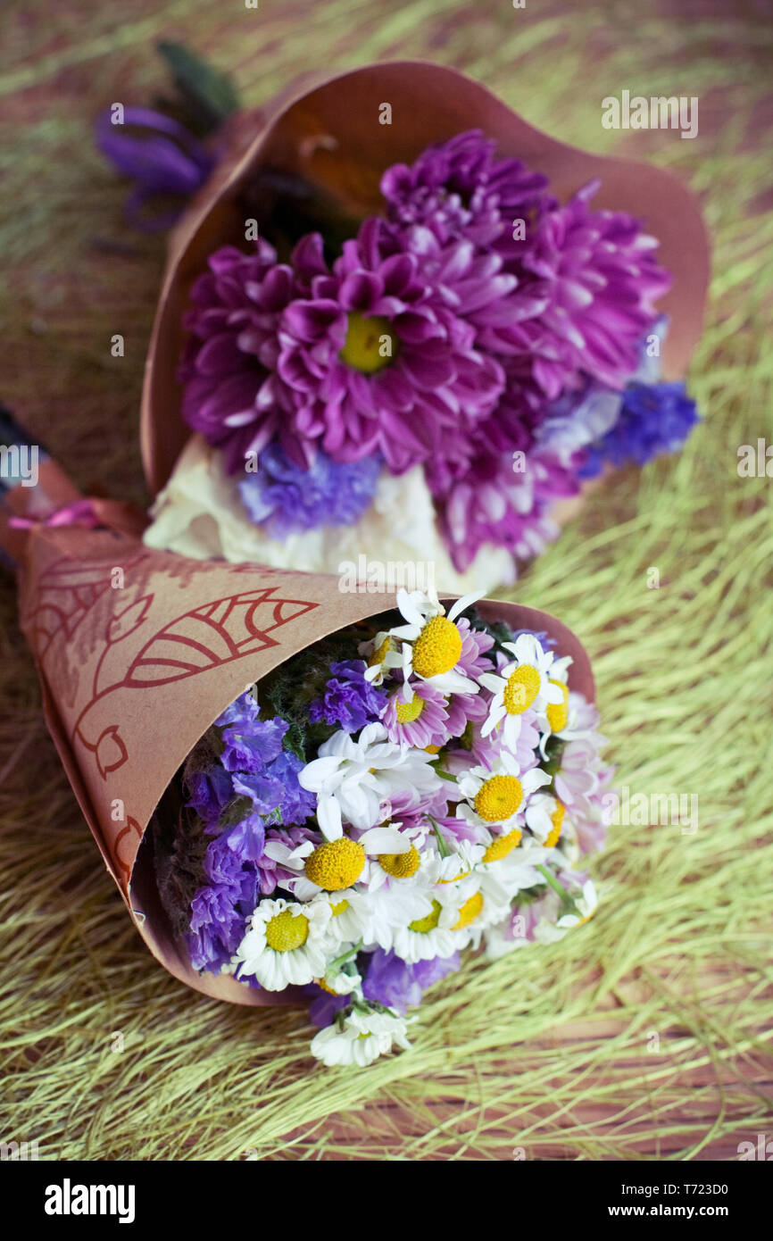 Small bouquet hi-res stock photography and images - Alamy