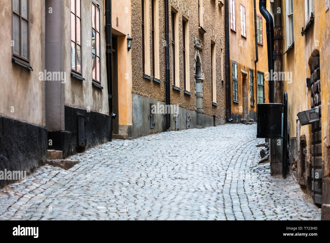 cobblestone pavement in old town Stock Photo - Alamy