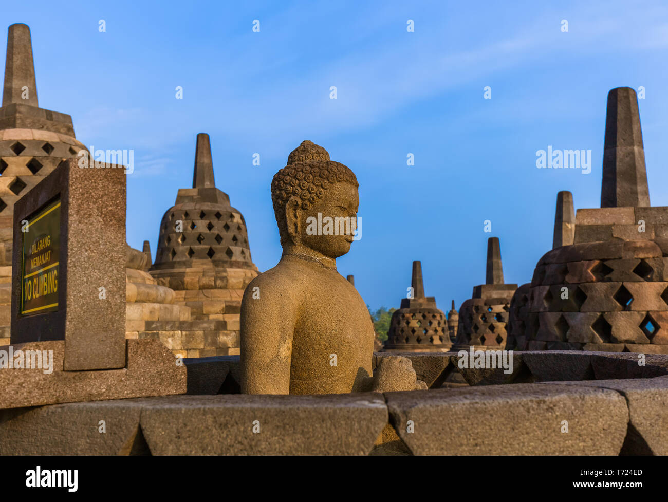 Borobudur Buddist Temple - island Java Indonesia Stock Photo - Alamy