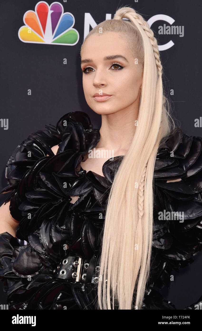 LAS VEGAS, NV - MAY 01: Poppy attends the 2019 Billboard Music Awards ...