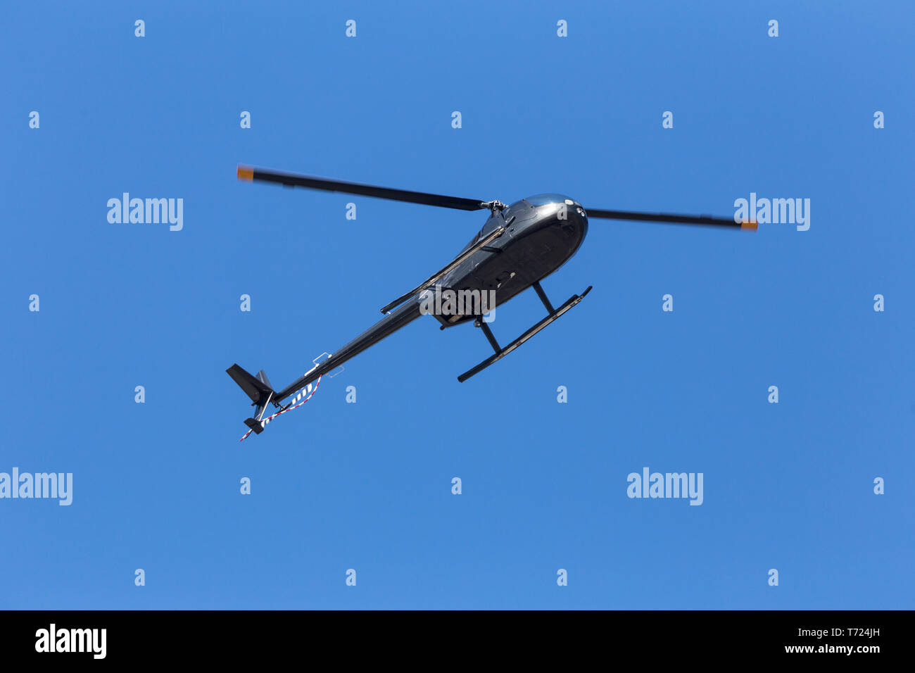 Small helicopter hi-res stock photography and images - Alamy