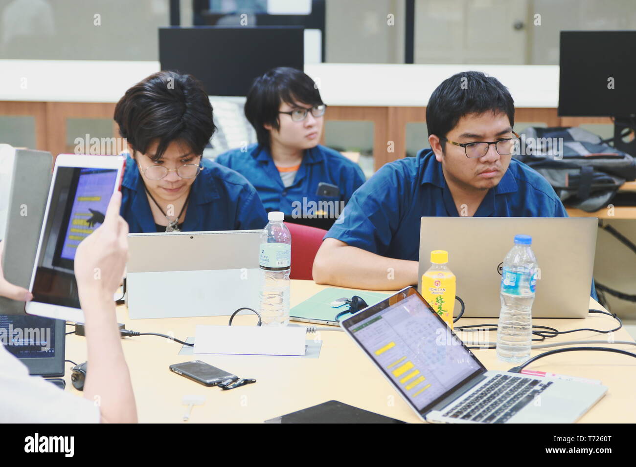Groups of Computer Engineering students at Assumption University (ABAC ...