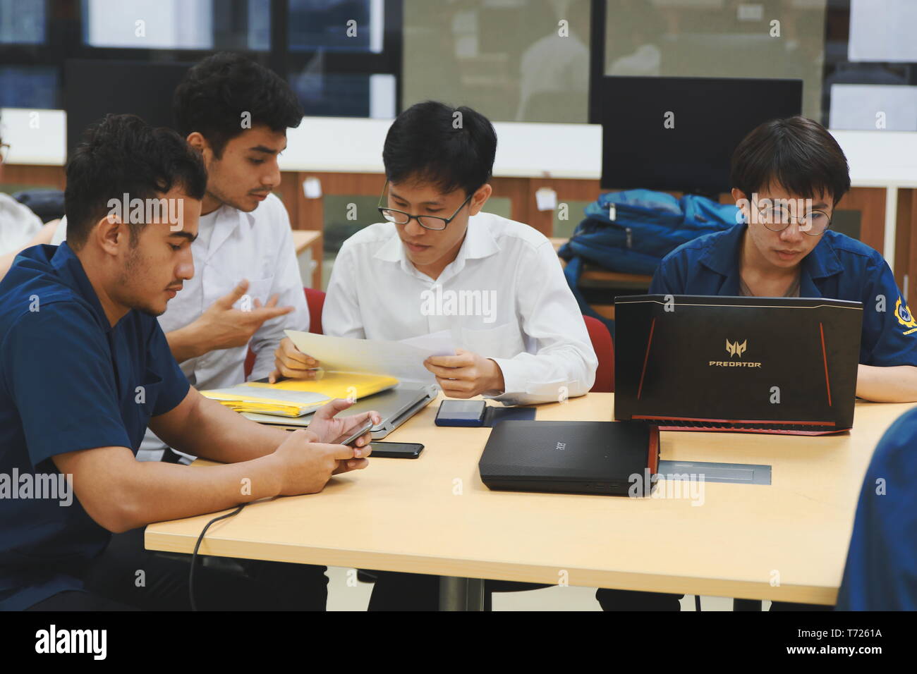 Groups of Computer Engineering students at Assumption University (ABAC ...