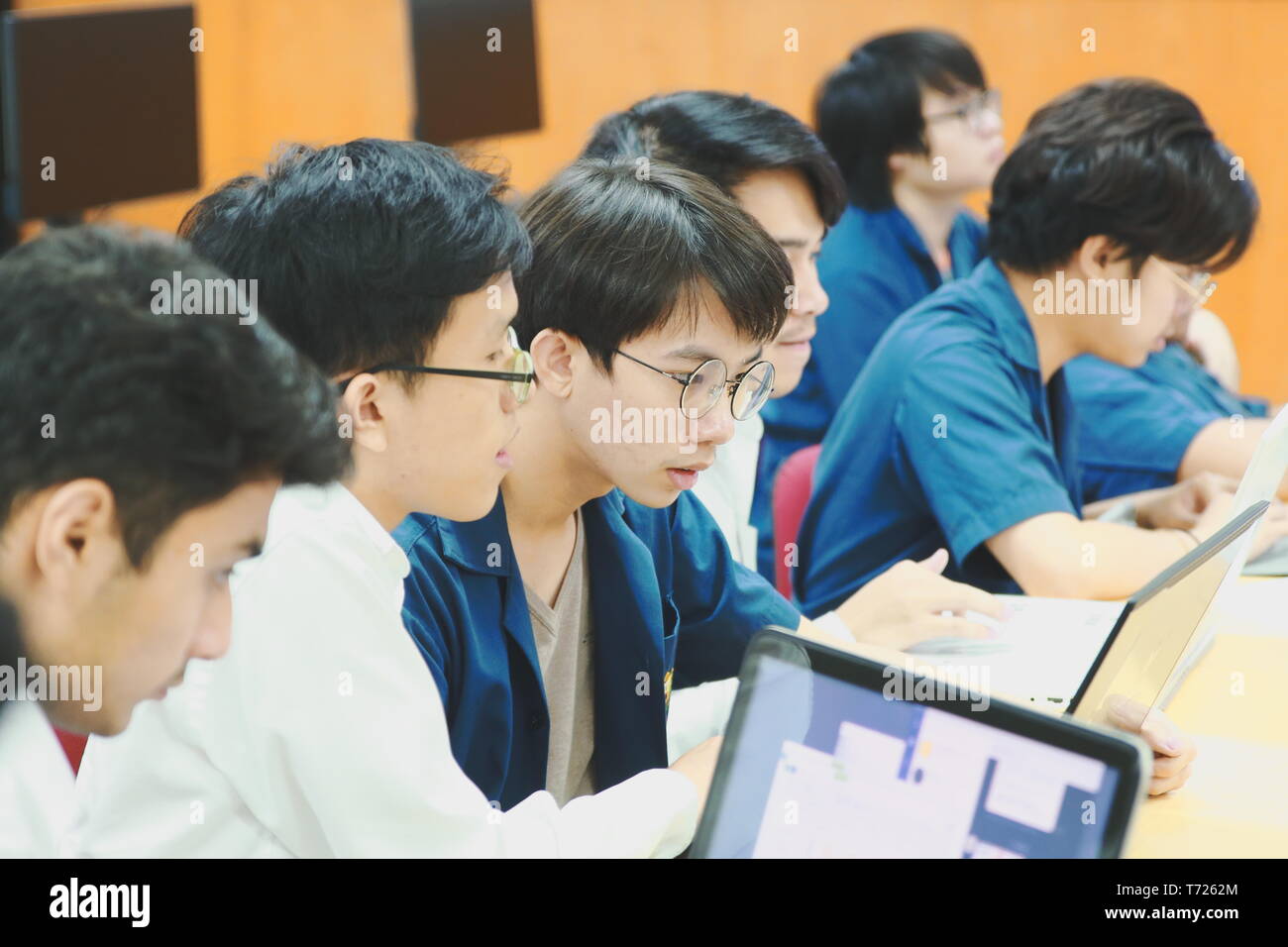 Groups of Thai Computer Engineering students at Assumption University ...