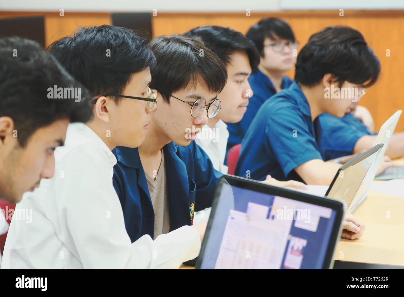 Groups of Thai Computer Engineering students at Assumption University ...