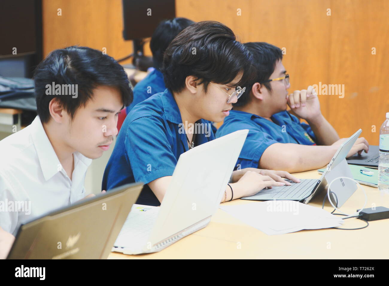 Groups of Thai Computer Engineering students at Assumption University ...