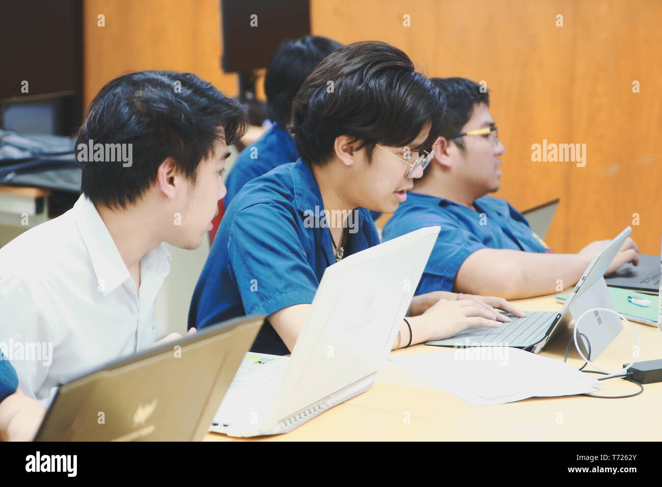 Groups of Thai Computer Engineering students at Assumption University ...