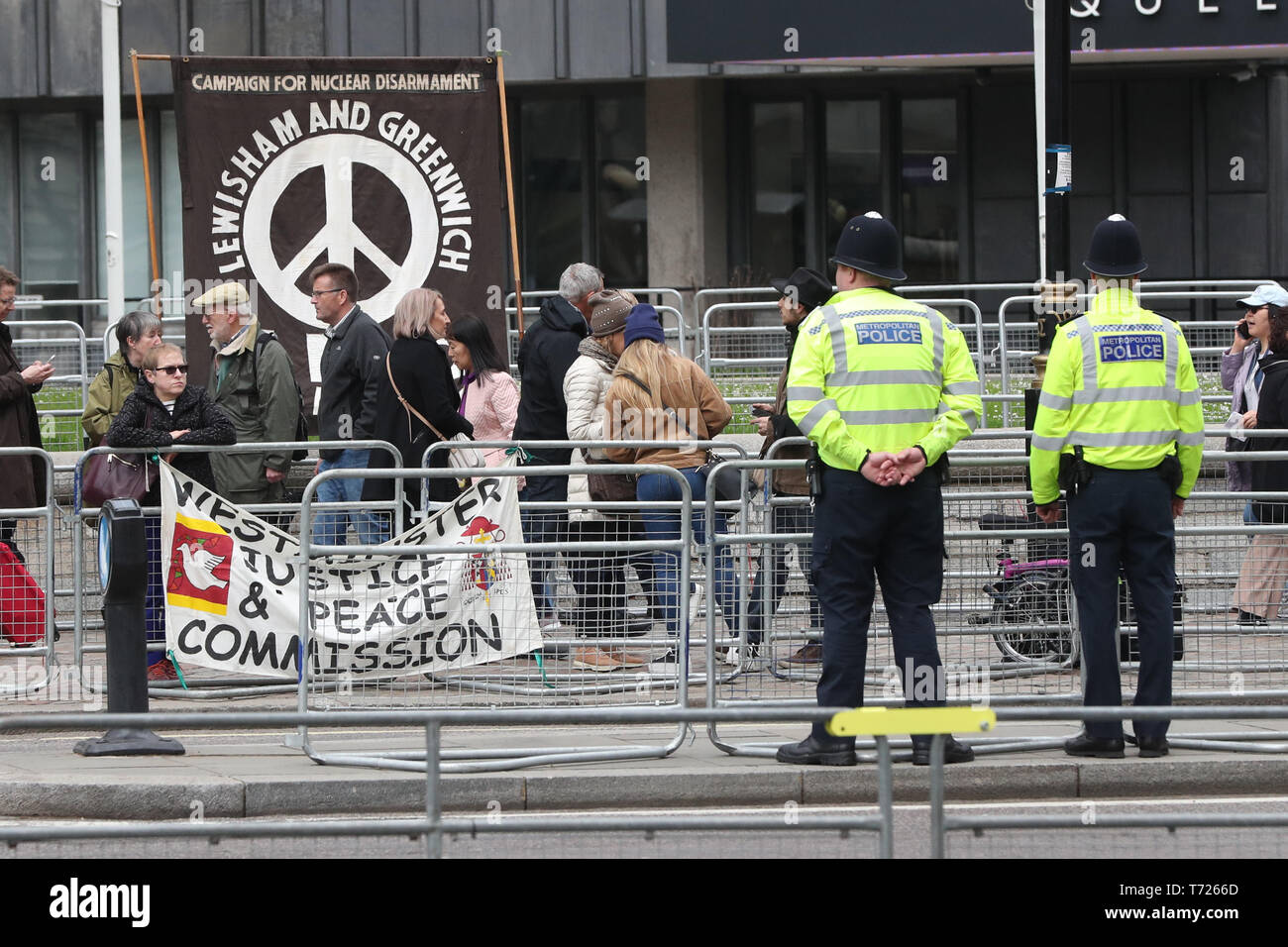 Cnd protesters demonstrate opposite westminster abbey hi-res stock ...