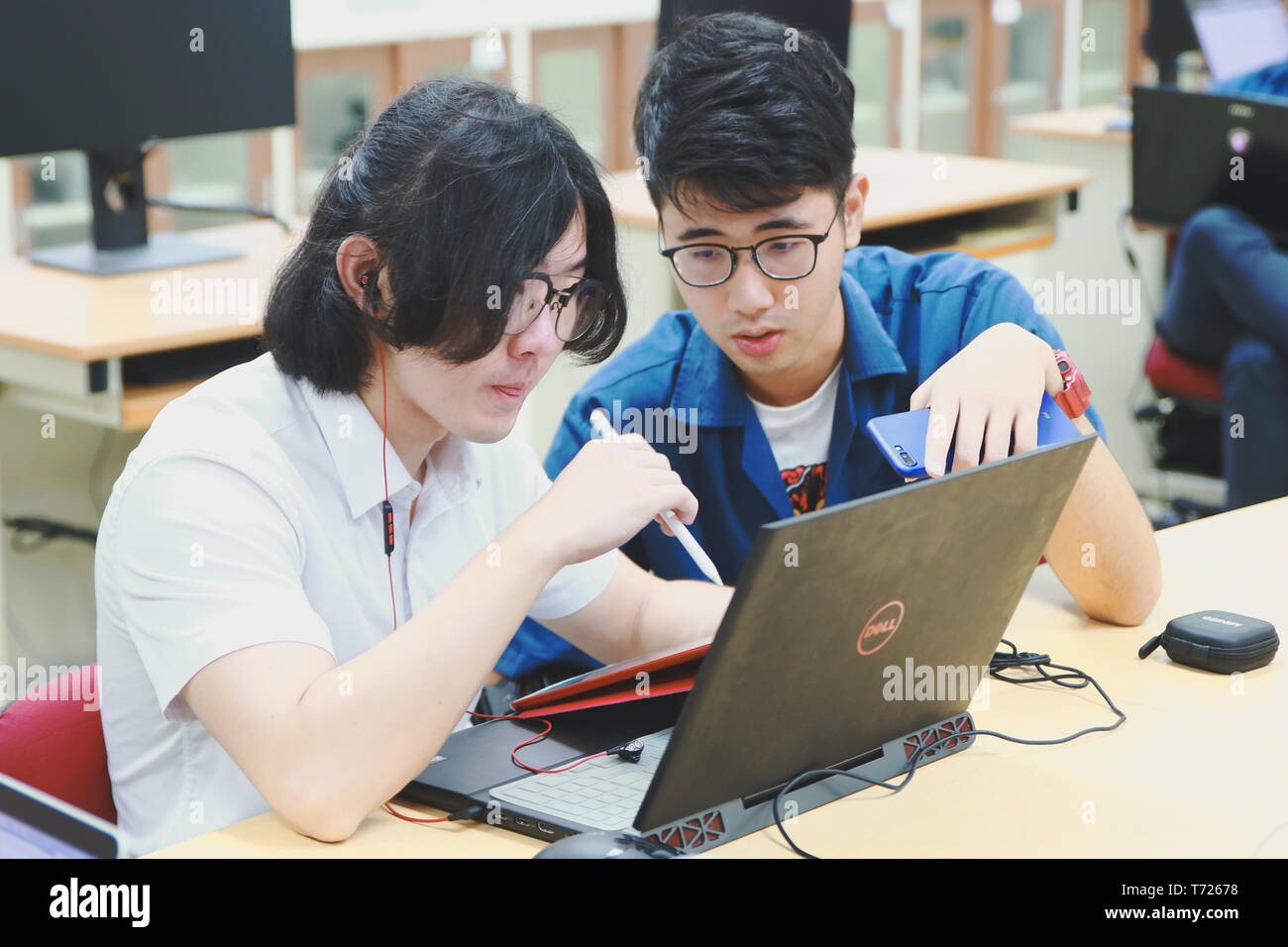 Chinese students school uniform hi-res stock photography and images - Alamy