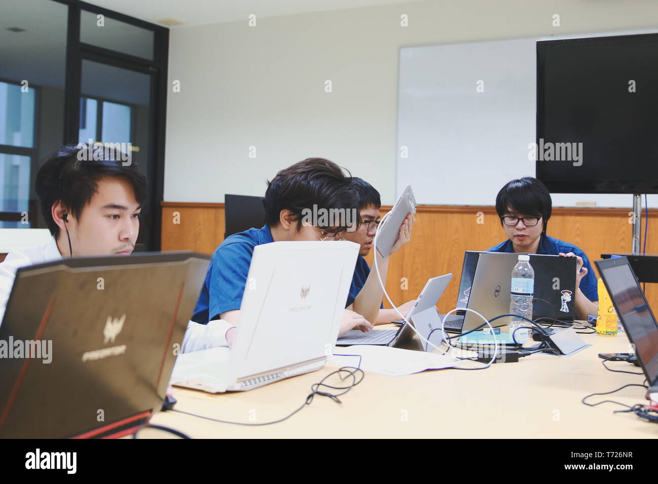 Groups of Thai Computer Engineering students at Assumption University ...