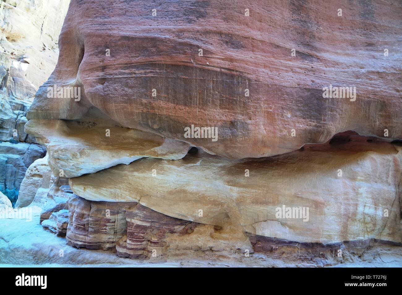 Rock formations in Petra, Jordan Stock Photo - Alamy