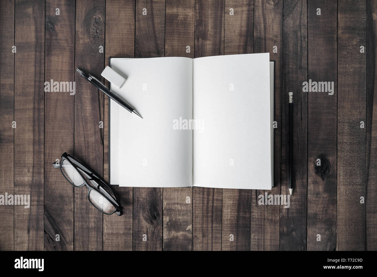 Book and stationery Stock Photo - Alamy