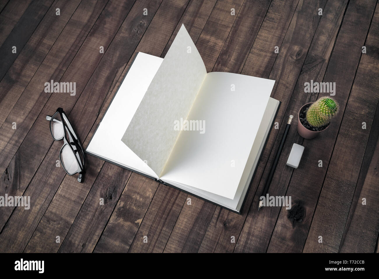 Book and stationery Stock Photo - Alamy