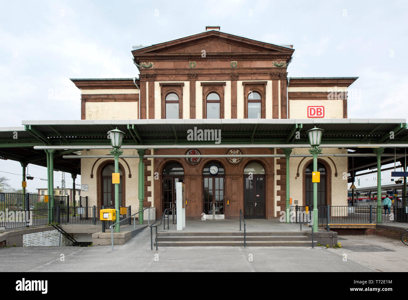 Deutschland, NRW, Düren, Bahnhof Düren Stock Photo - Alamy