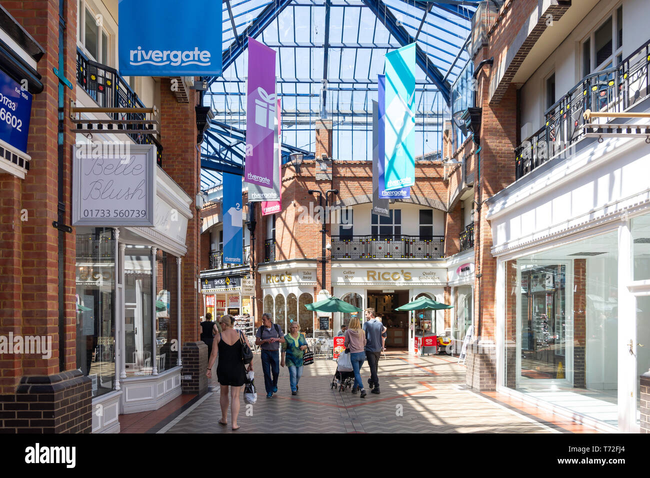 Rivergate shopping centre peterborough hi-res stock photography and ...