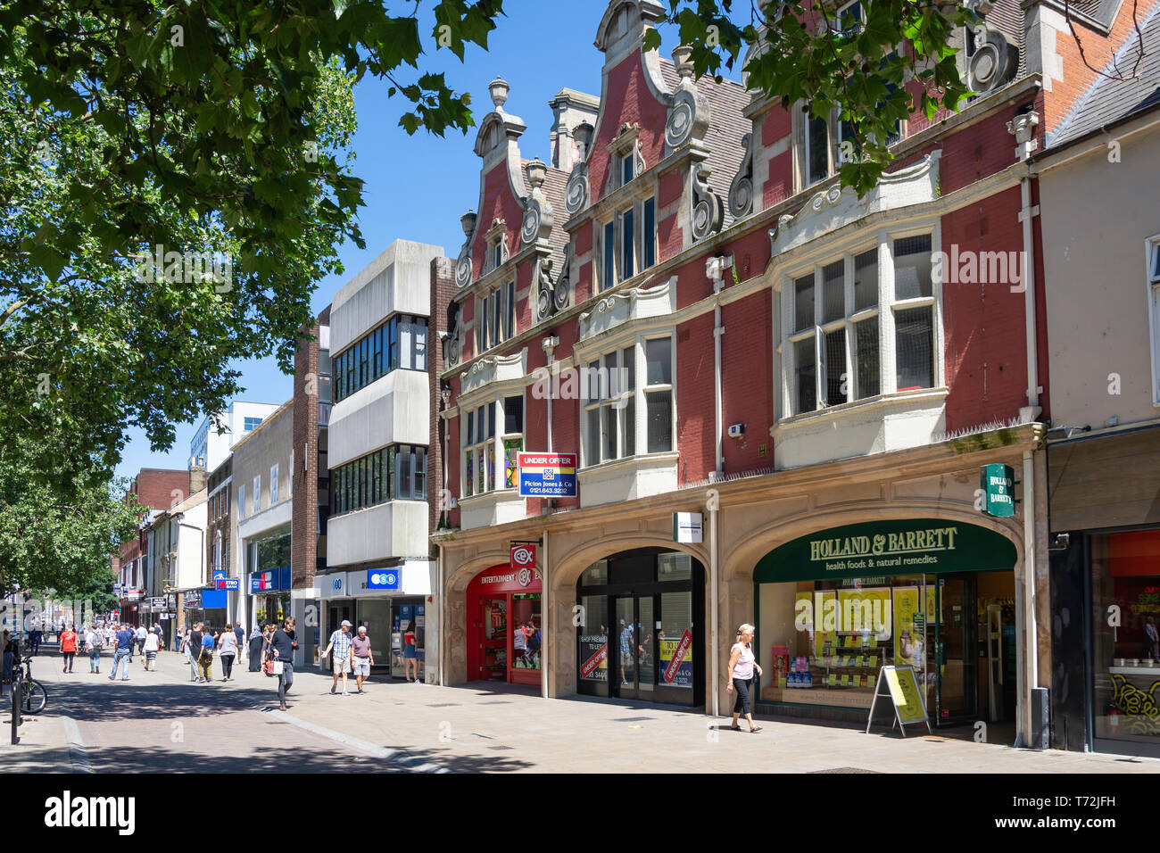 Pedestrianised Long Causeway, Peterborough, Cambridgeshire, England ...