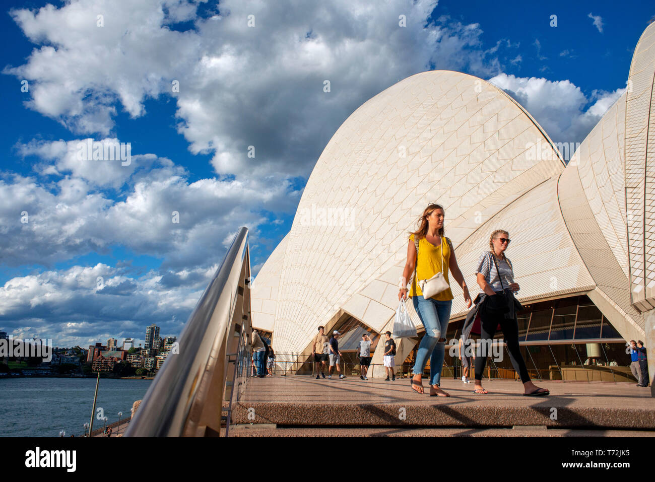 Sydney opera house exterior hi-res stock photography and images - Alamy