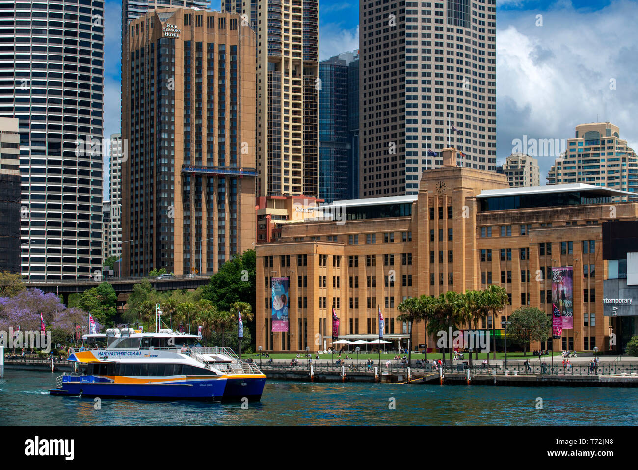 Australian city capital harbour circular quay ferry ferries hi-res ...