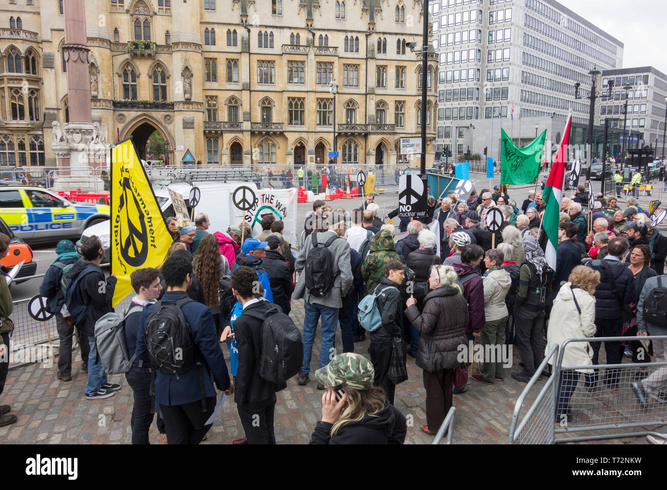 London: CND protest against Royal Navy National Service of Thanksgiving ...