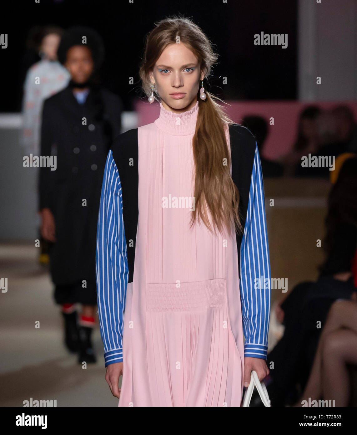 Sarah dahl hi-res stock photography and images - Alamy