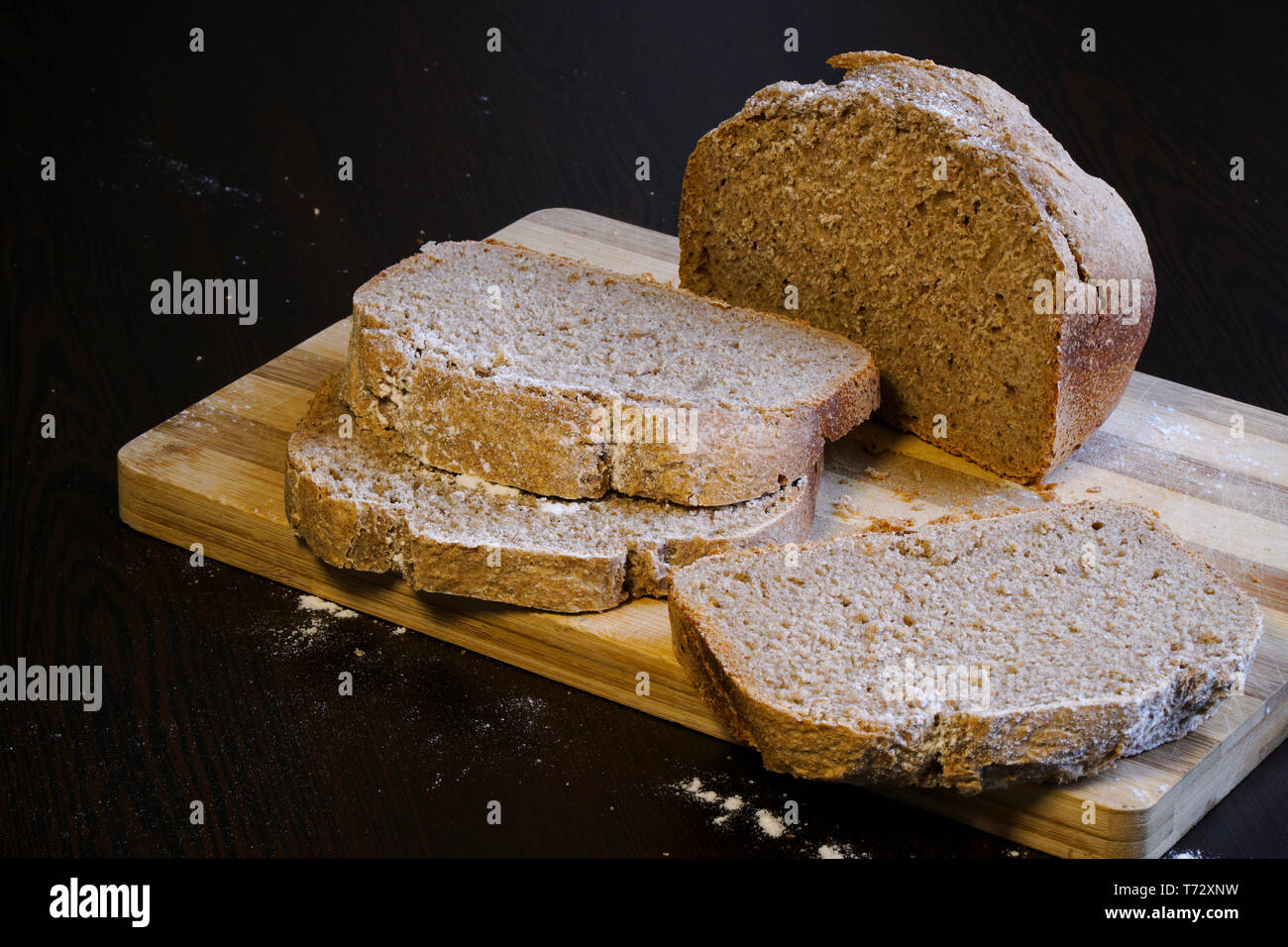 Breadboard hi-res stock photography and images - Alamy