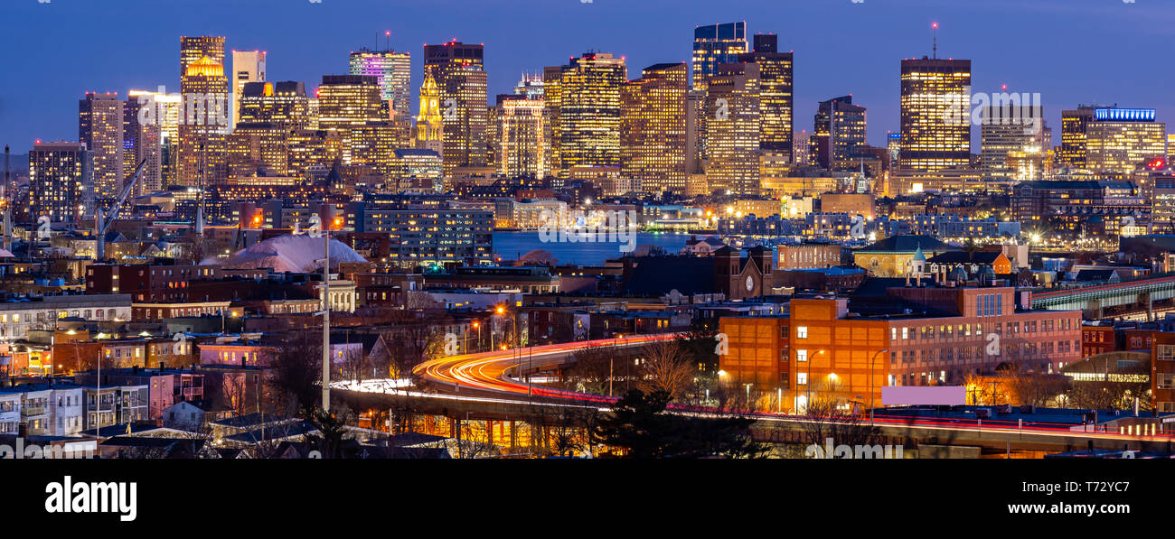 Boston skyline sunset panoramic hi-res stock photography and images - Alamy