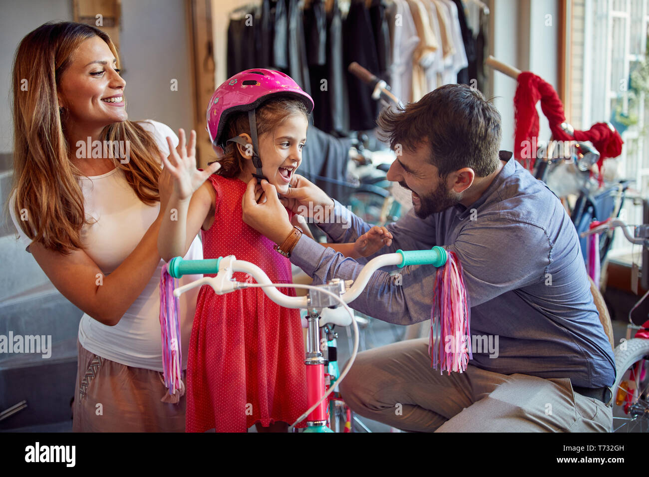Shopping bike hi-res stock photography and images - Alamy