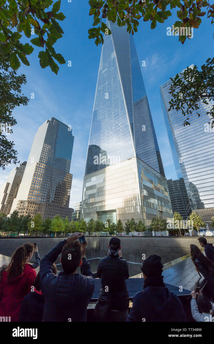Freedom tower reflecting pool hi-res stock photography and images - Alamy