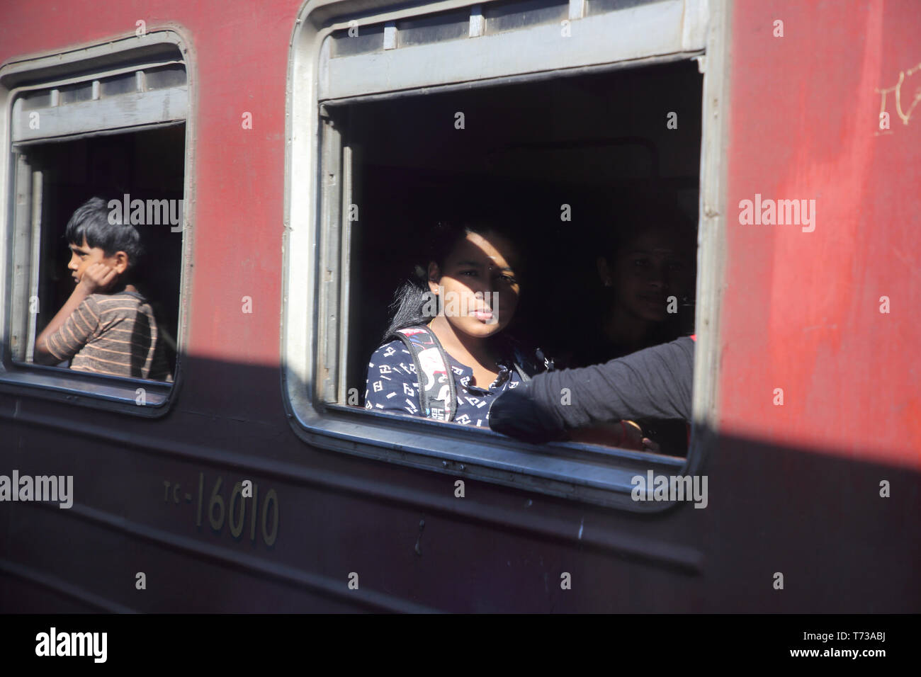 Children looking through train window hi-res stock photography and ...