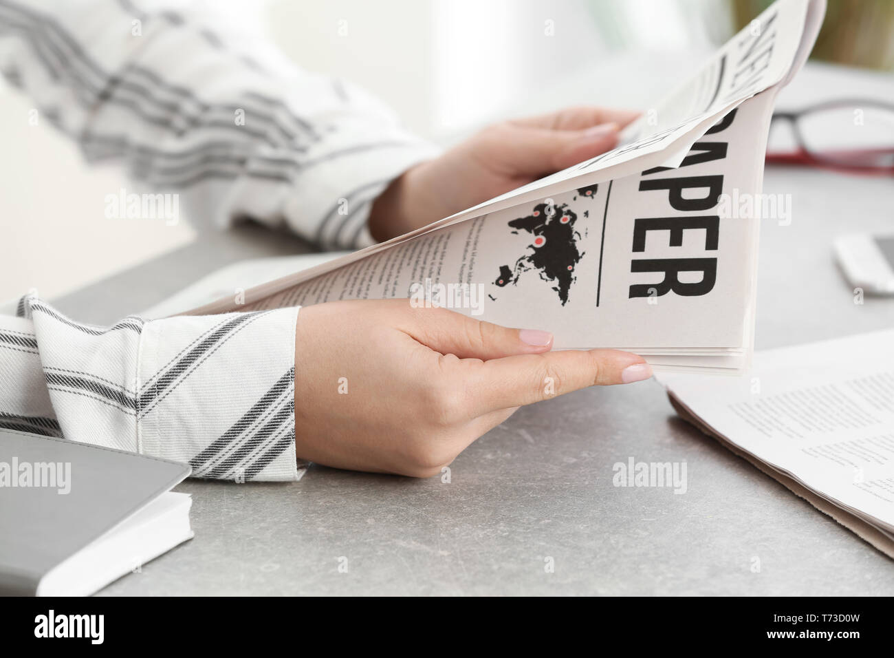 My day newspaper column hi-res stock photography and images - Alamy
