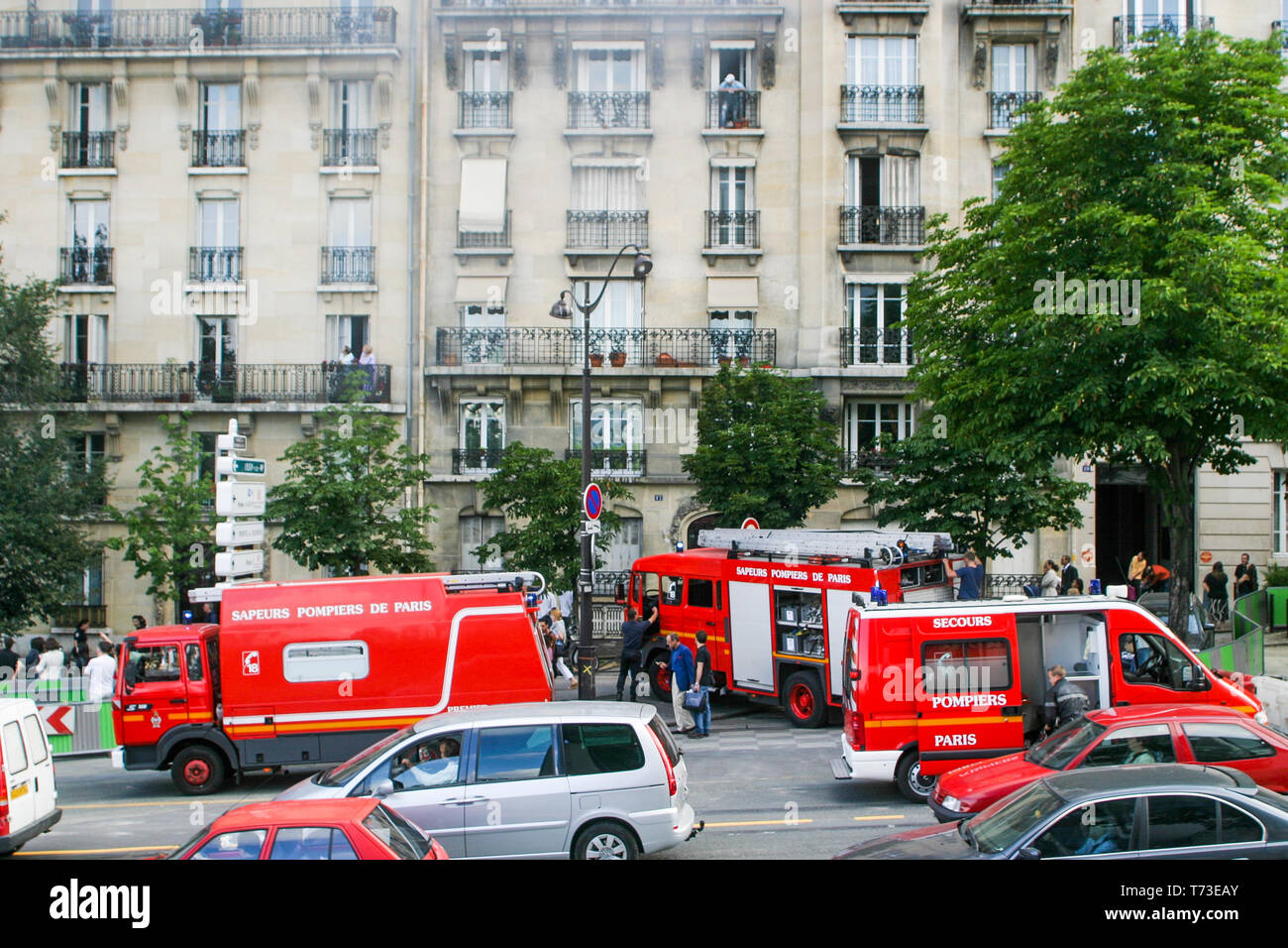 Sapeurs pompiers de paris hi-res stock photography and images - Alamy