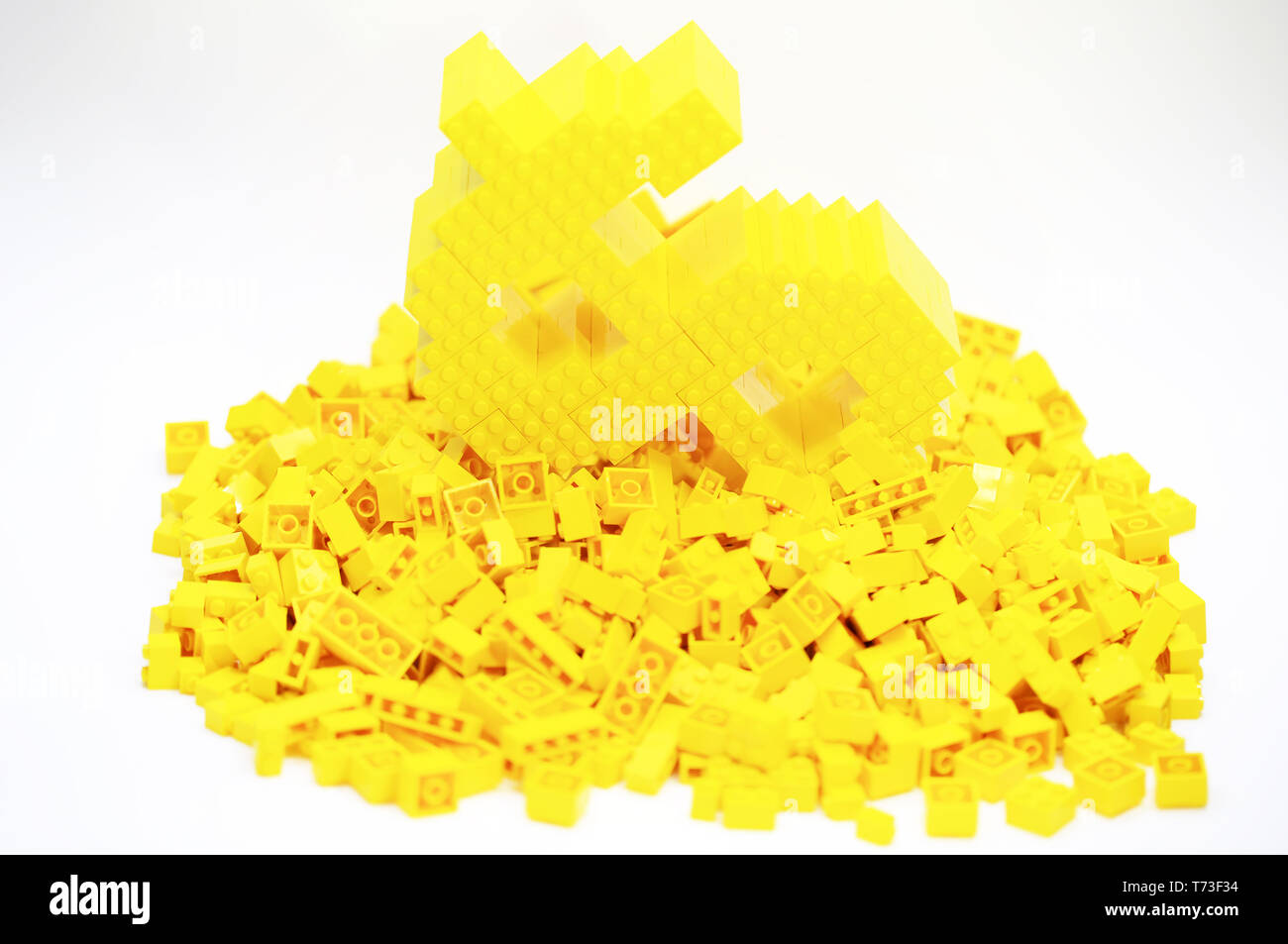 Broken blocks toy hi-res stock photography and images - Alamy